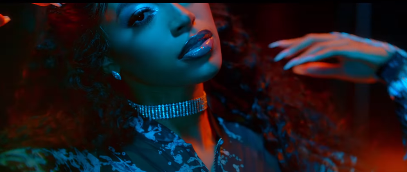 Ayanis lanza el vídeo de "Drip"