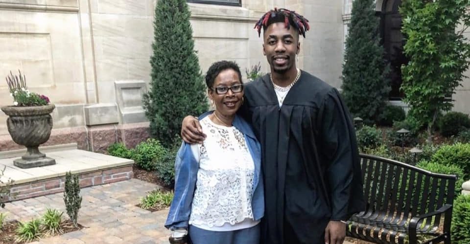 Dax le dedica un emotivo tema a su madre en "Dear Mom"